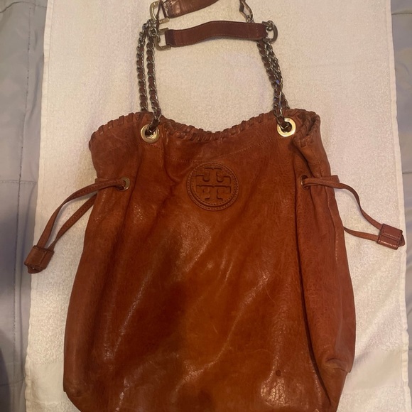 Tory Burch | Bags | Tory Burch Tan Pocket Book Good Condition | Poshmark